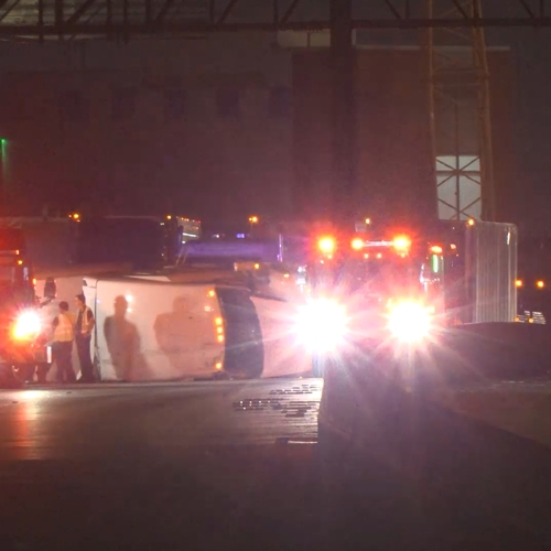 I-10 hazmat spill blocks lanes near downtown Houston | khou.com