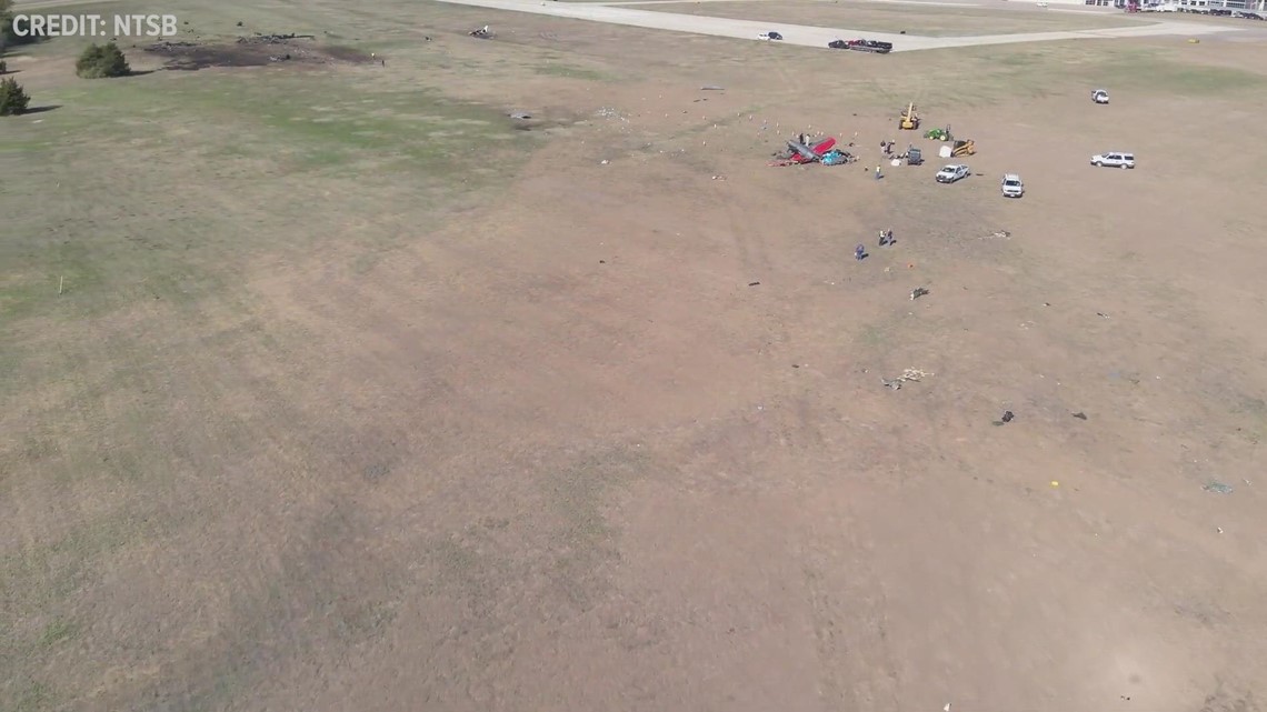 Air show crash: NTSB examines site after two planes collide in mid-air ...