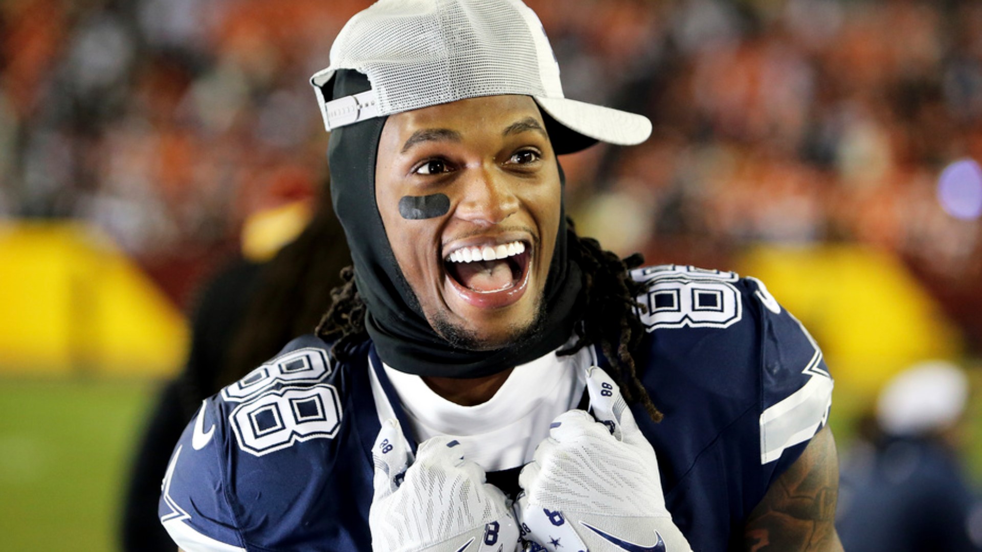 Website ranks 10 hottest players in the NFL | khou.com