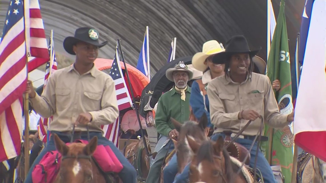 Trail riders arrive at Memorial Park ahead of Houston Livestock Show ...