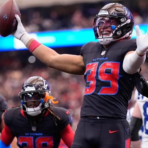 Newly released Uvalde video shows when officers entered classroom ...