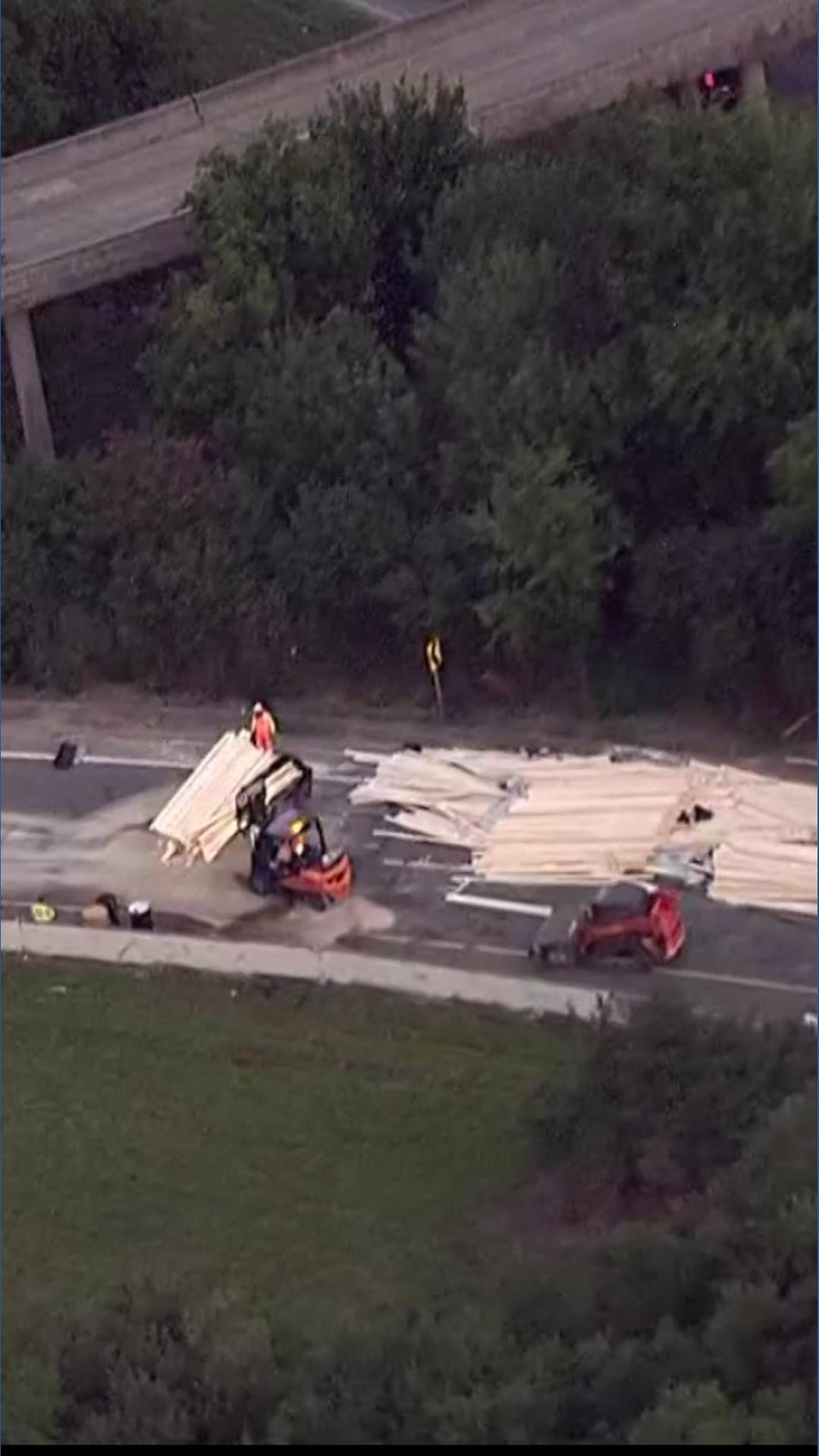 North Loop, I-610 WB ramp to I-45 inbound shut down after lost load ...