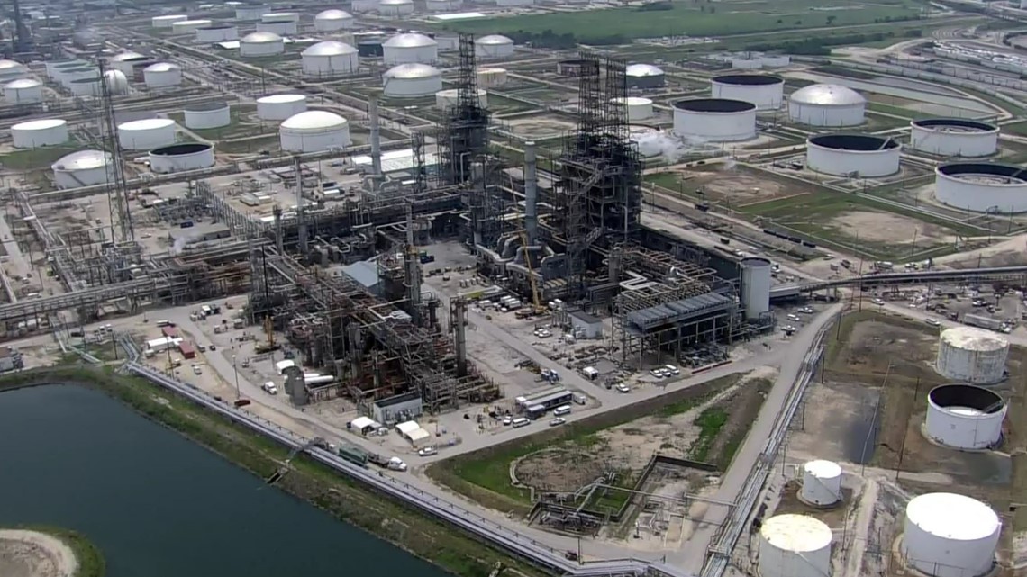 Shell says runoff from chemical plant fire has stopped and contaminated ...