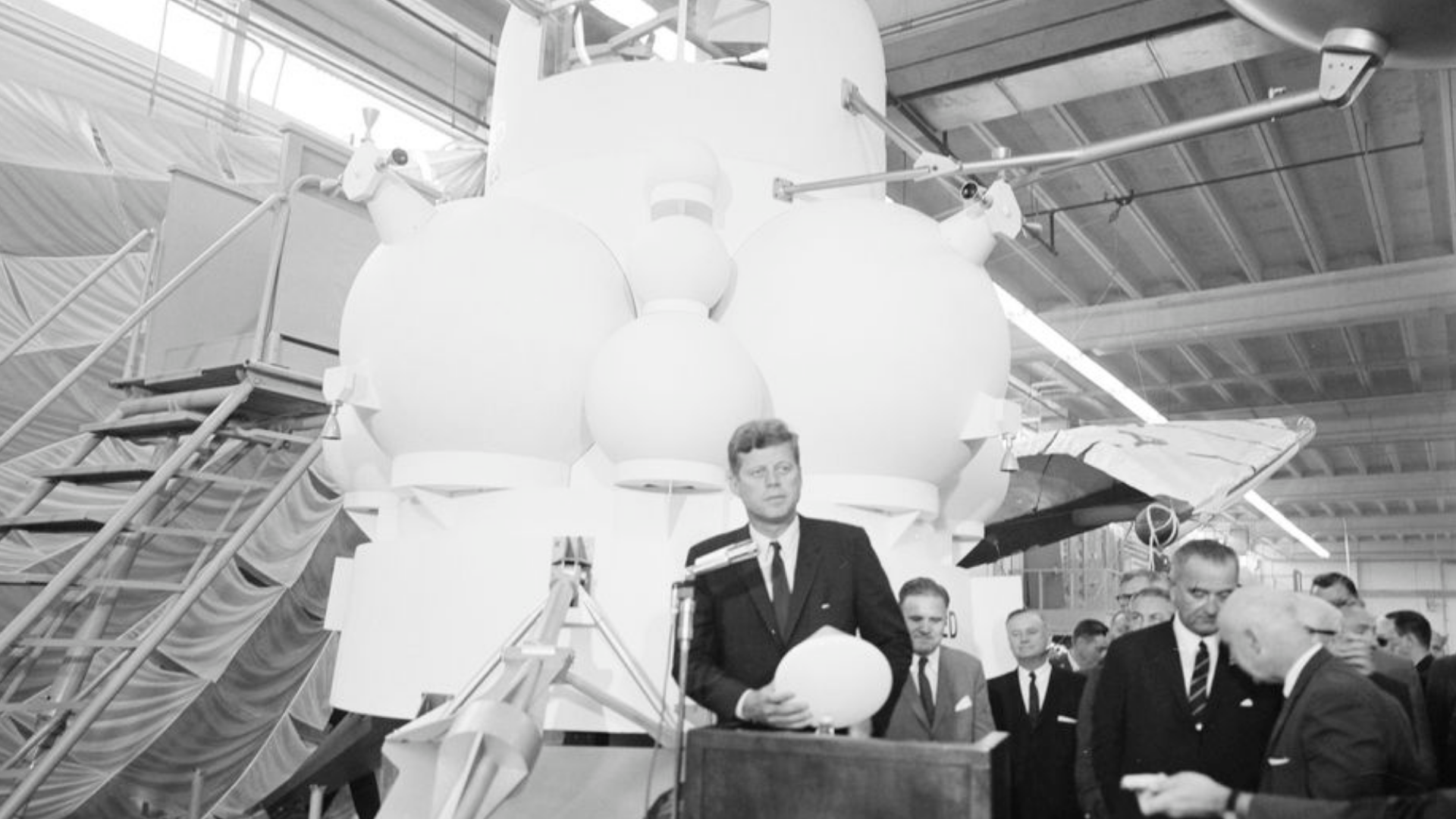 Video and text of John F. Kennedy's speech at Rice University | khou.com