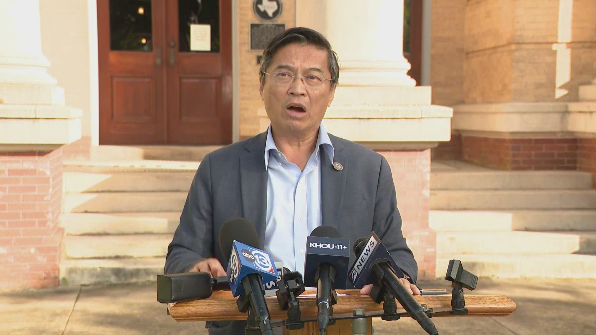 Fort Bend County officials give update on voting issues in the primary ...
