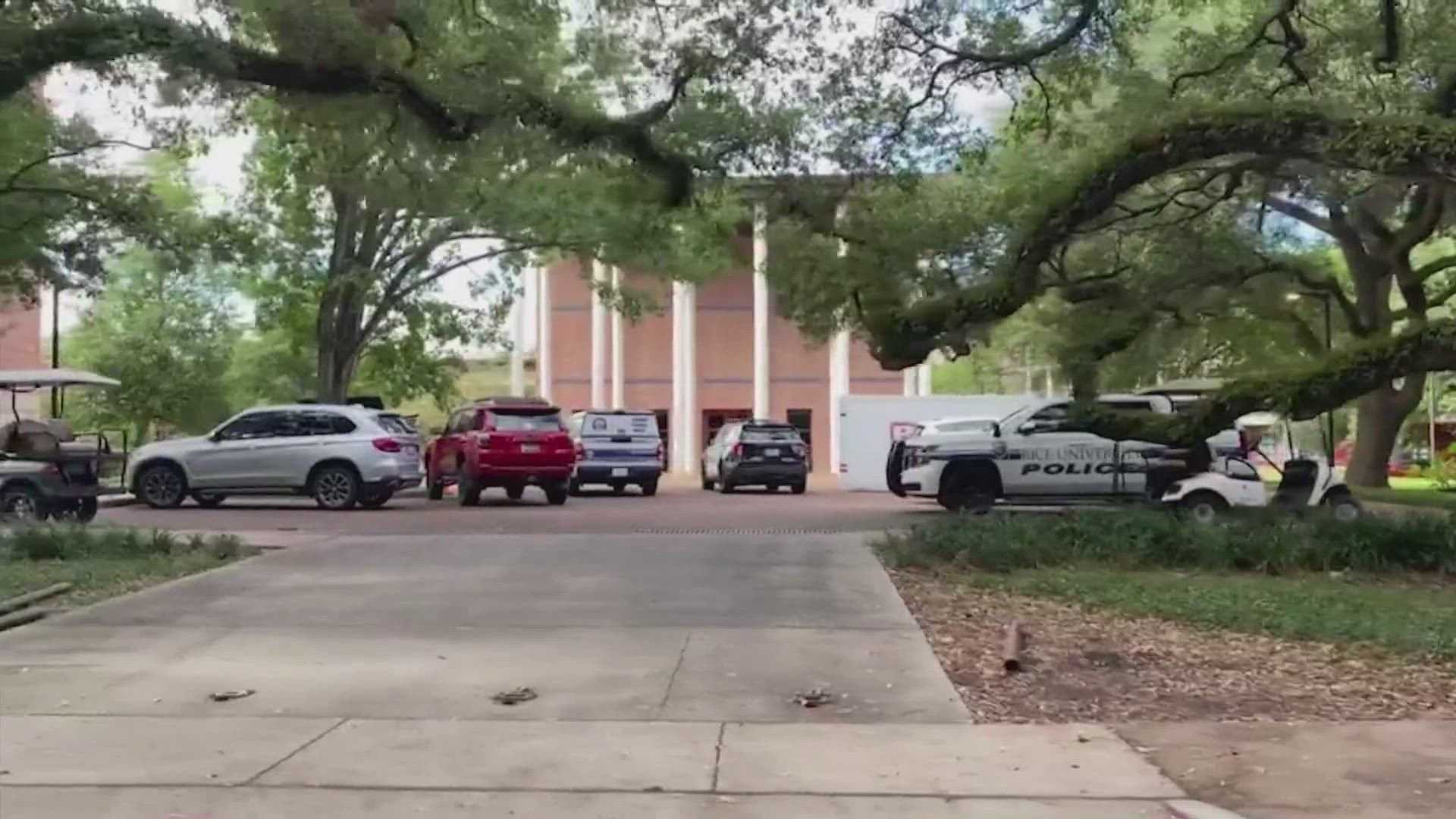 Potential homicide investigation happening at Rice University | khou.com