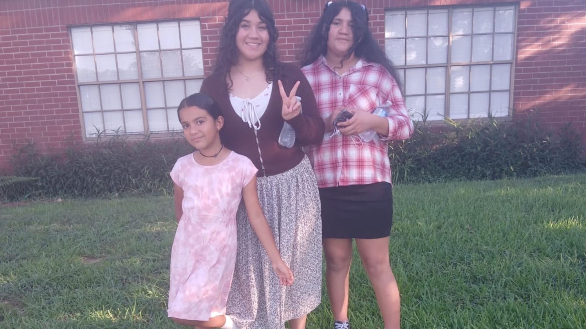 Houston mom needs help burying 3 daughters who died in condo fire ...