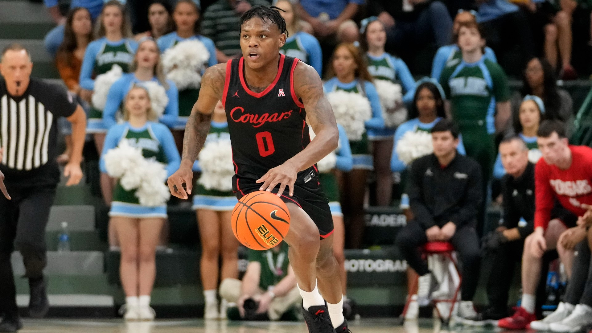 Sasser's 23 points leads No. 1 Houston past Tulane, 80-60 | khou.com