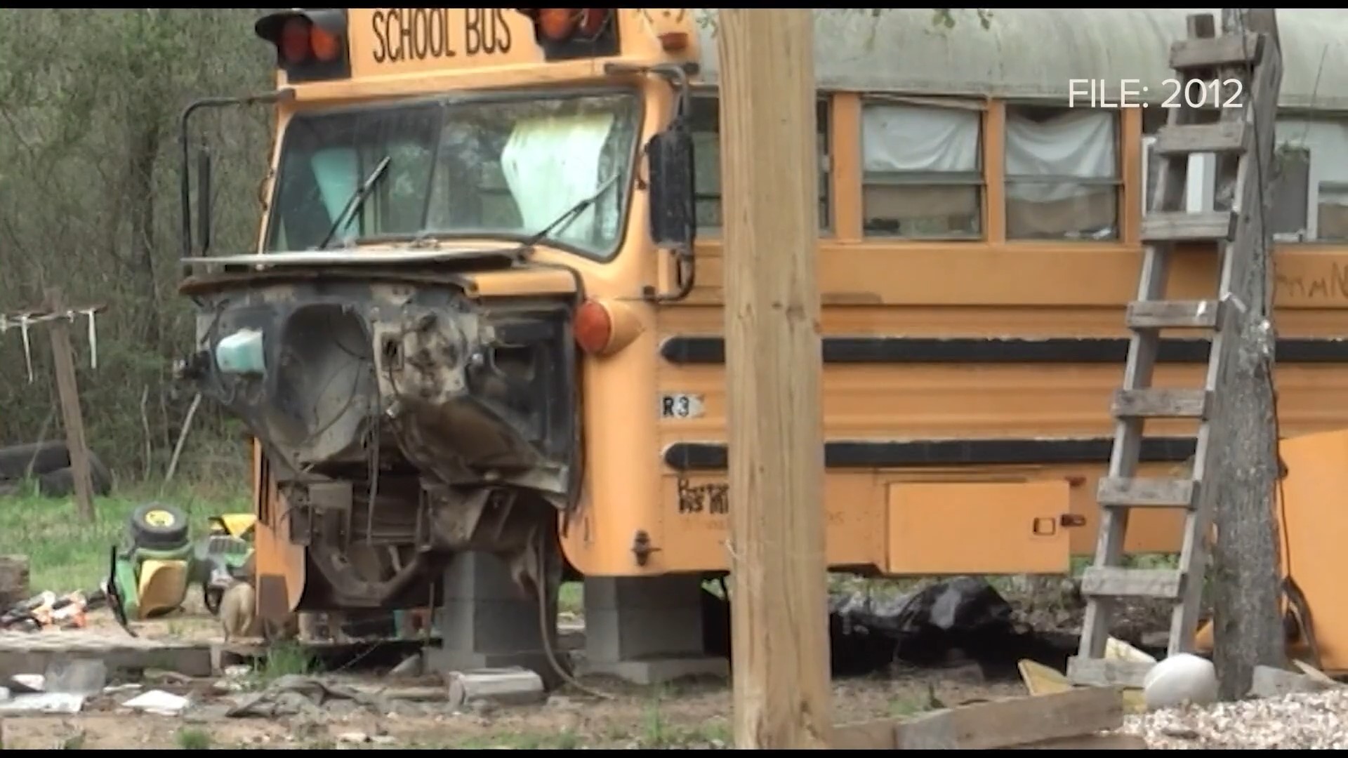 His kids went viral in 2012. Now, Texas father back behind bars | khou.com