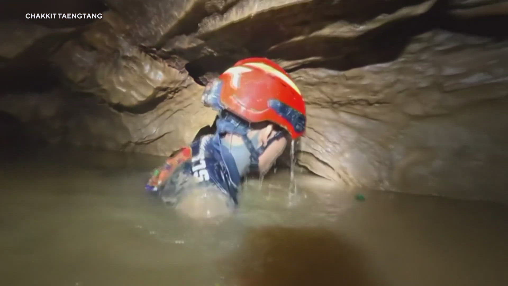 5 miners found, 2 remain trapped in Laos cave | khou.com