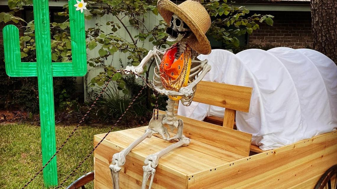 Elaborate skeletons display in west Houston changes daily | khou.com