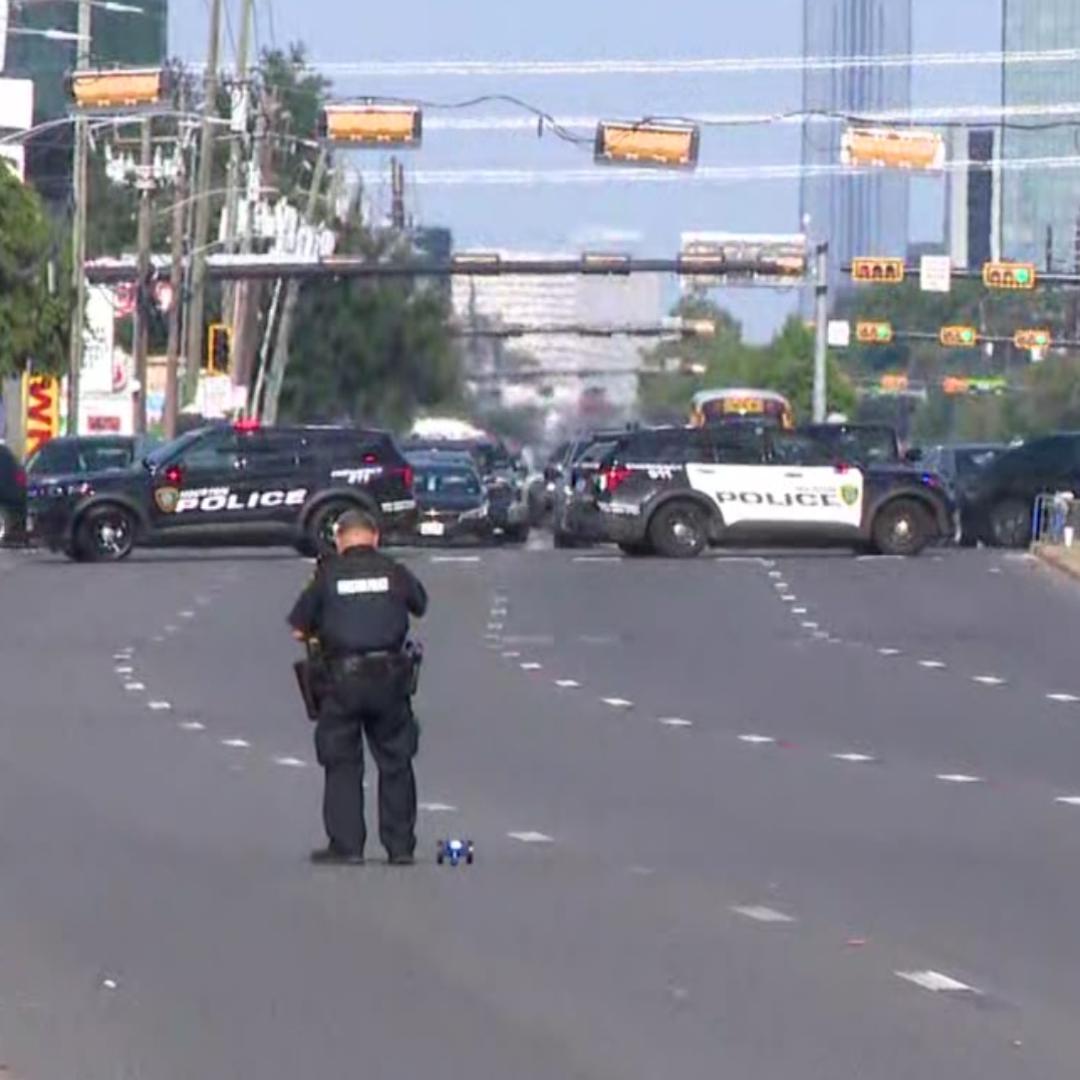 One dead in wreck on Westheimer Road in west Houston | khou.com