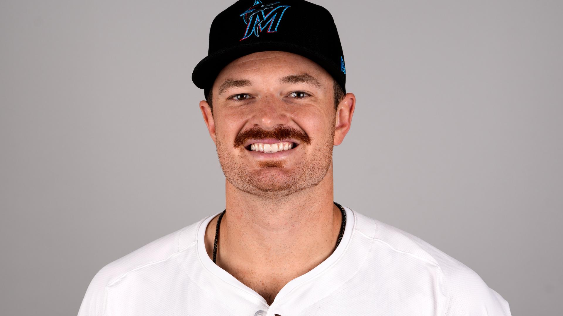 Astros add pitcher John Rooney to the roster | khou.com