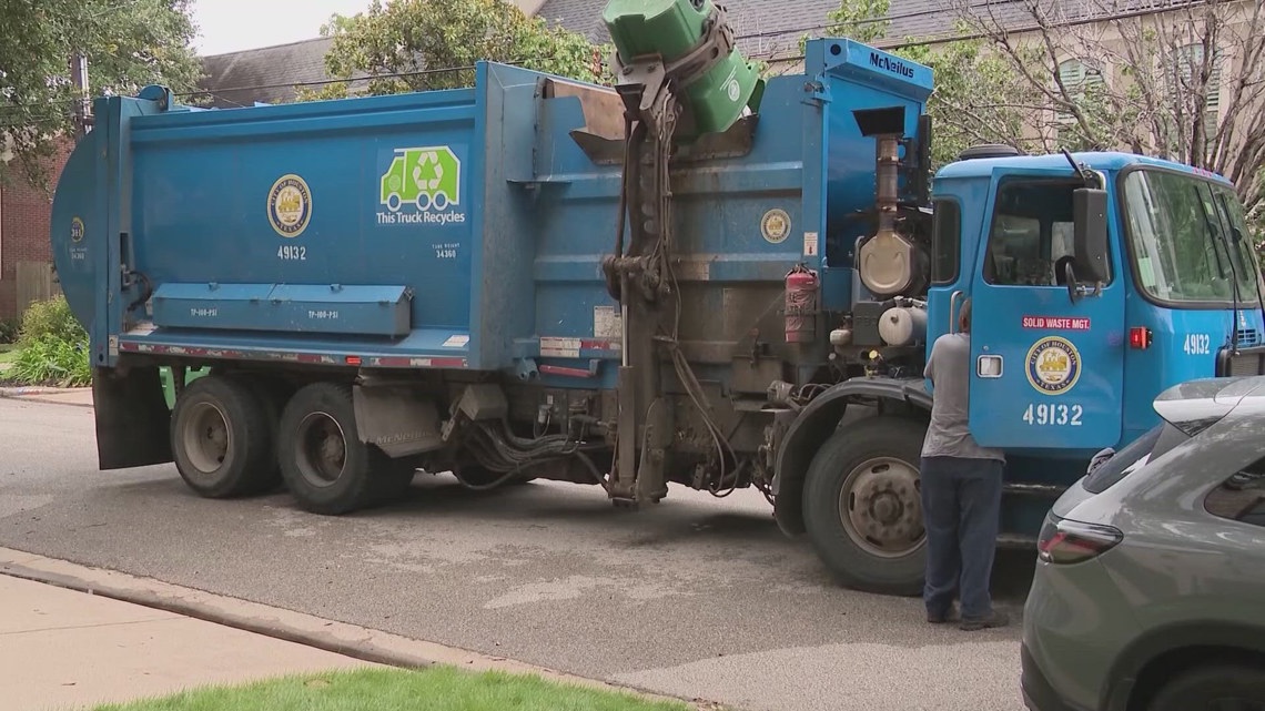 City of Houston gets 9 of 31 new recycling trucks | khou.com