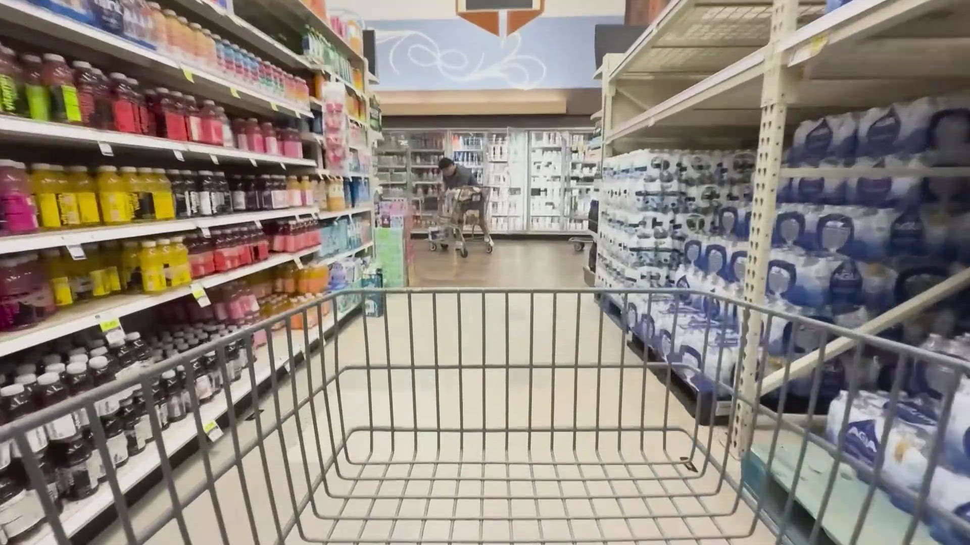 Houston grocery stores see surge as shoppers prepare for cold weather ...