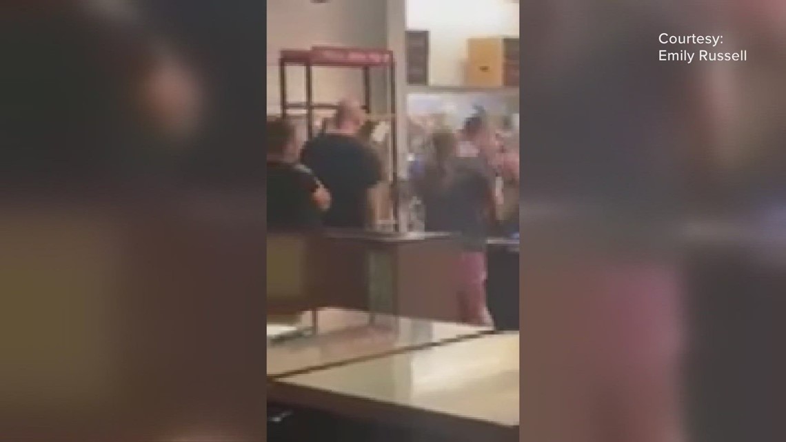 Woman throws food in restaurant employee's face | khou.com