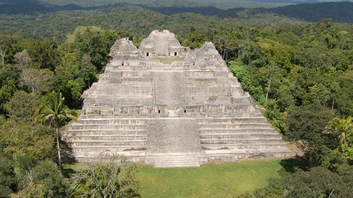 UH team uncovers tomb of Maya king Te' K’ab' Chaak in Belize | khou.com