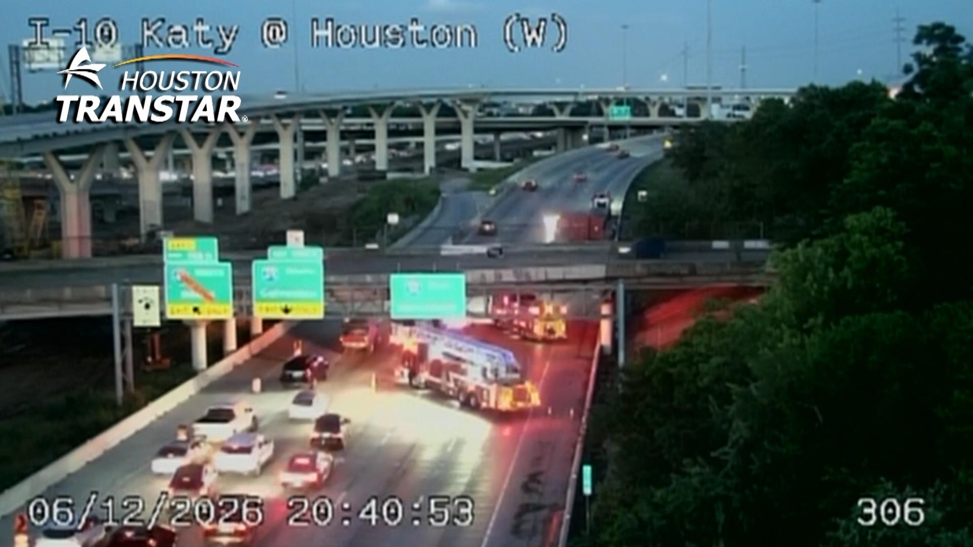 Bridge strike shuts down several eastbound lanes of Katy Freeway at ...
