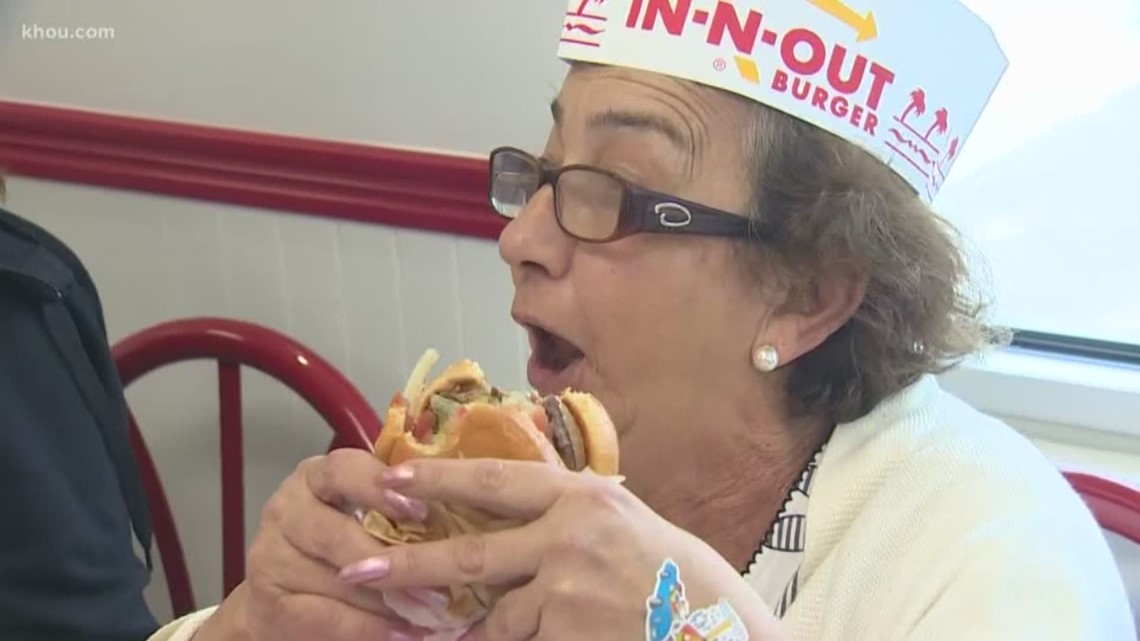 In-N-Out opening draws long lines | khou.com