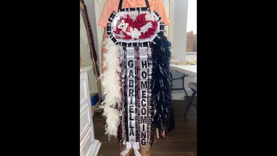 Why are mums so big in Texas? Here is the homecoming history | khou.com