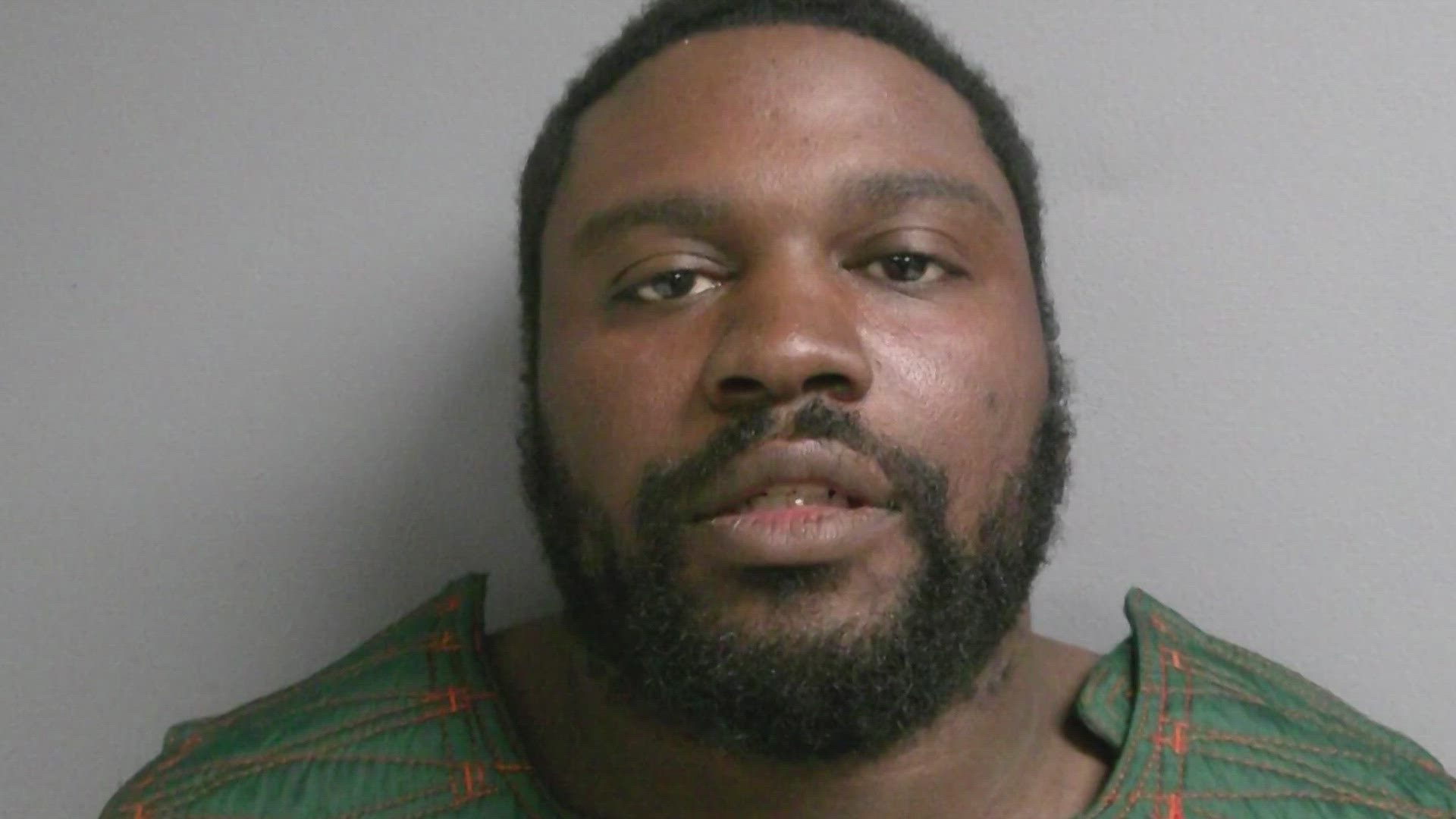 Suspect shoots himself during arrest attempt at McDonald’s on Highway ...