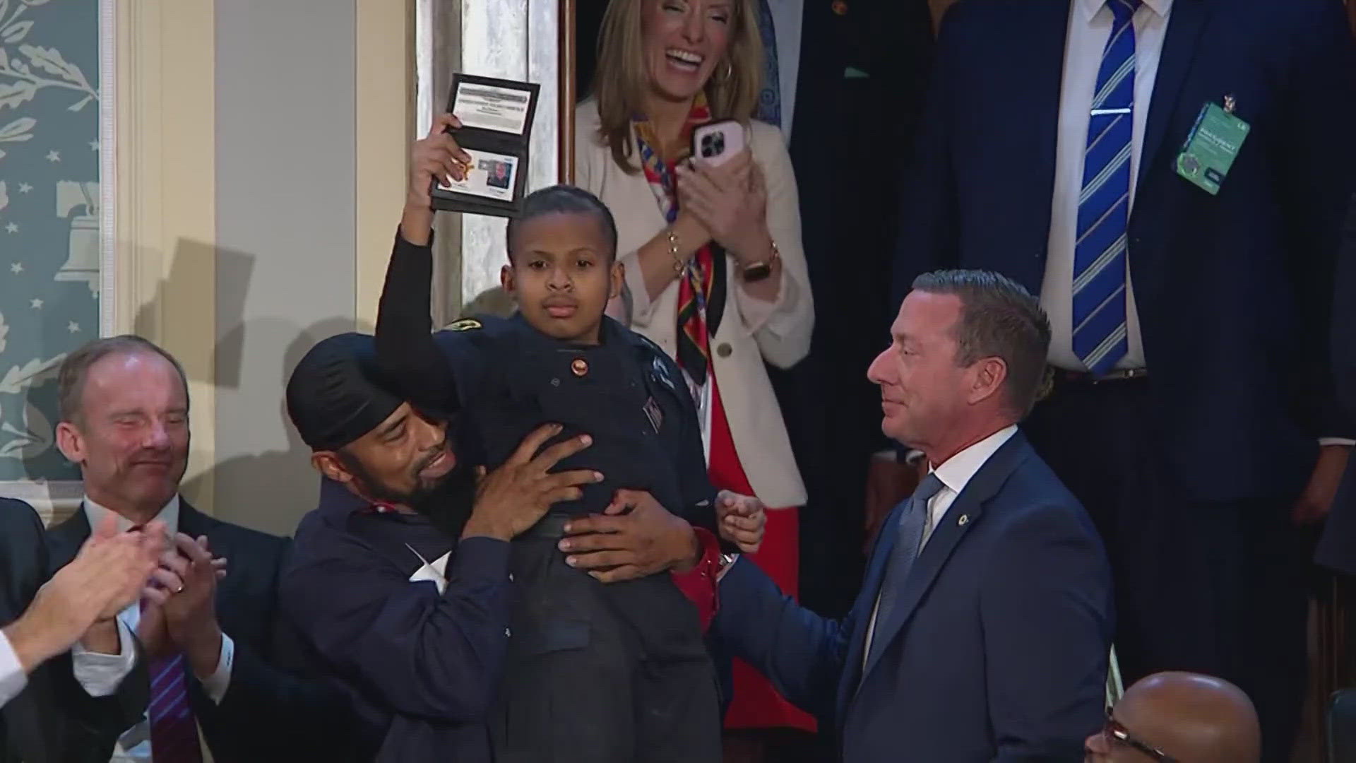 Secret service agent DJ Daniel talks to KHOU 11 about President Trump's surprise | khou.com