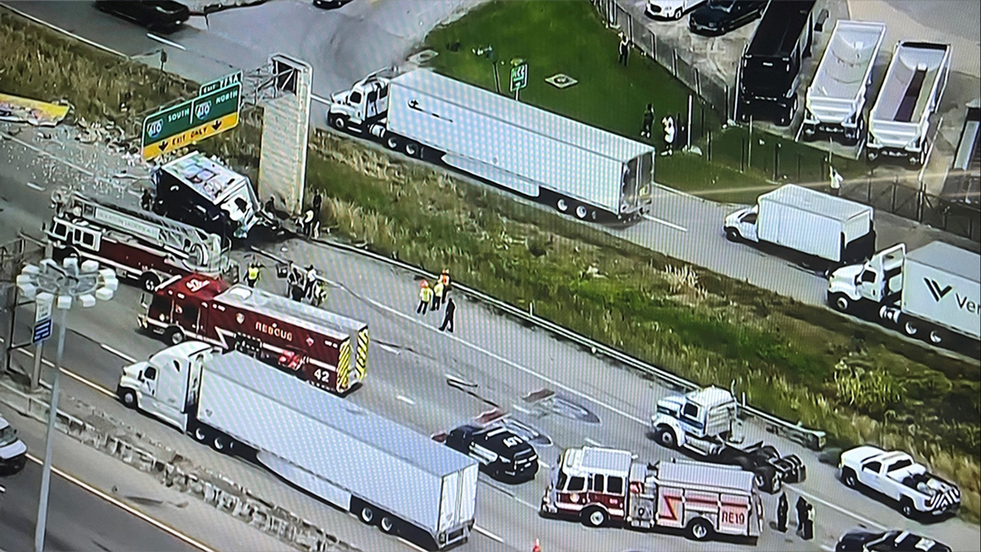 TRAFFIC ALERT: Fatal crash blocks part of I-10 westbound at East Loop ...