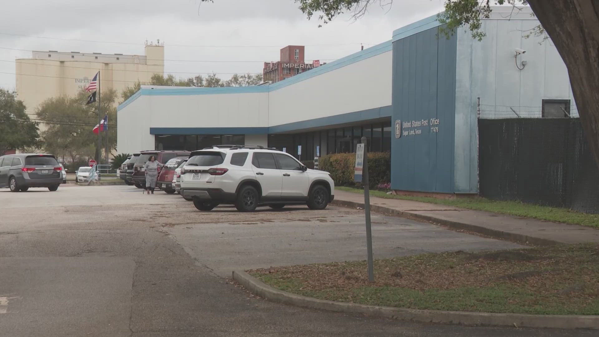 Sugar Land USPS arrest: Could a bigger mail fraud ring be targeting ...