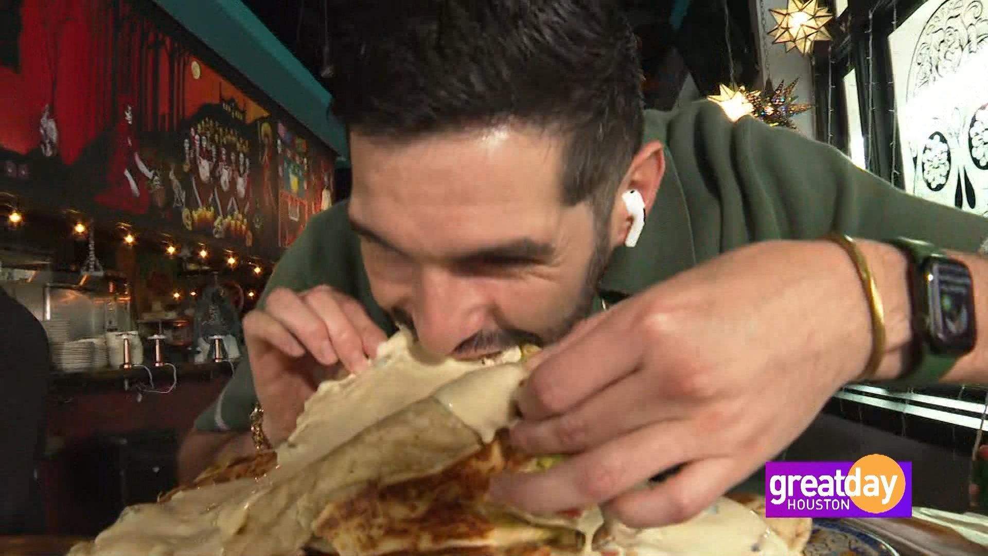 Feast your eyes on this 7-lb burrito: Can you conquer El Big Bad’s ...