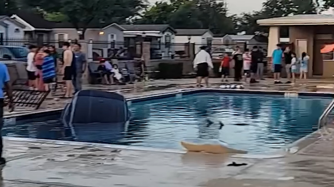 Volkswagen recalls 2025 ID.Buzz over seatbelt issue, too wide third row ...