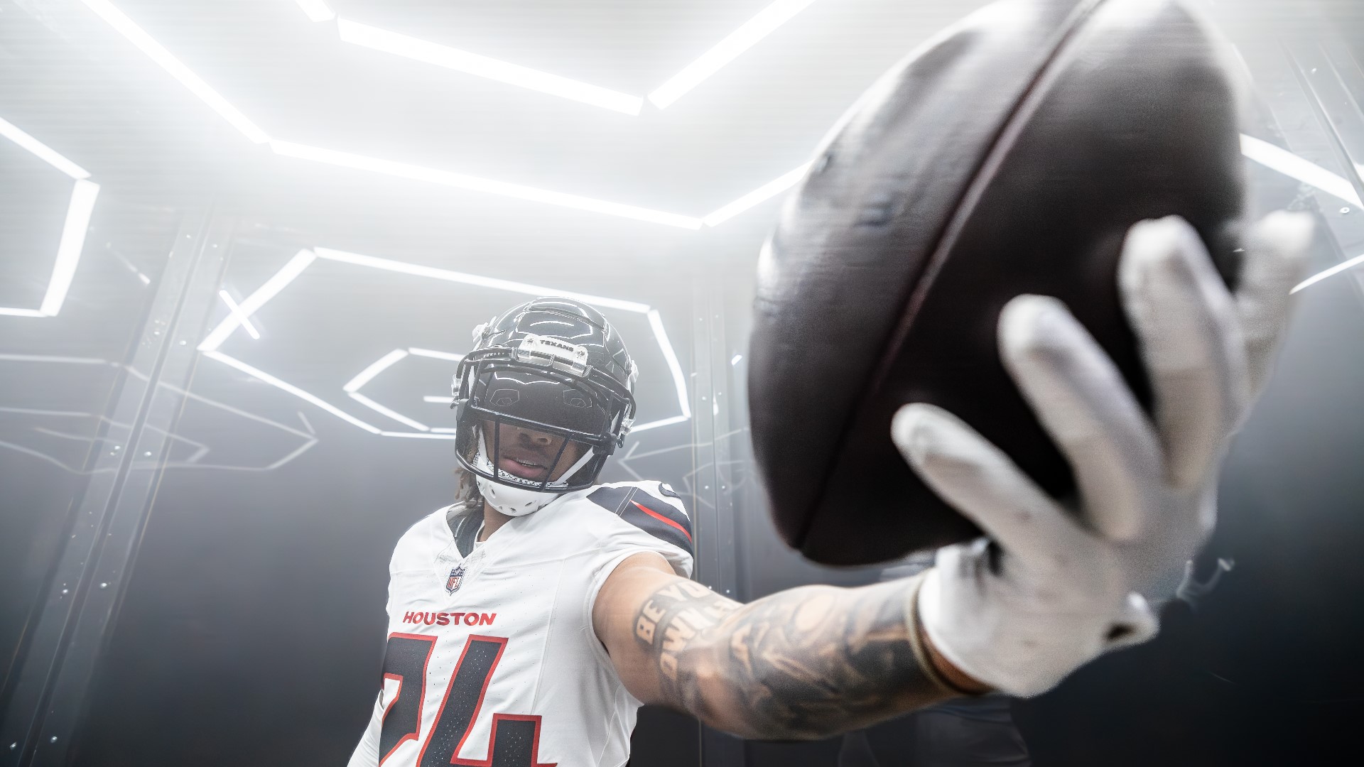Texans unveil new uniforms, including jerseys, helmets | khou.com