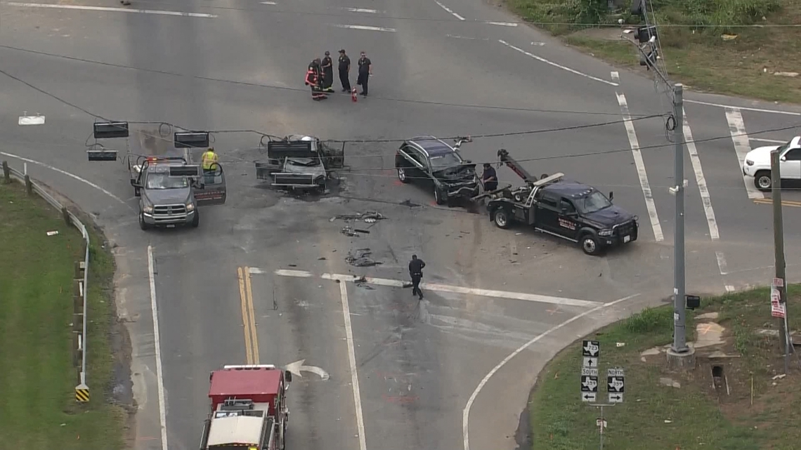 Deadly crash shuts down FM 359 and FM 723 | khou.com