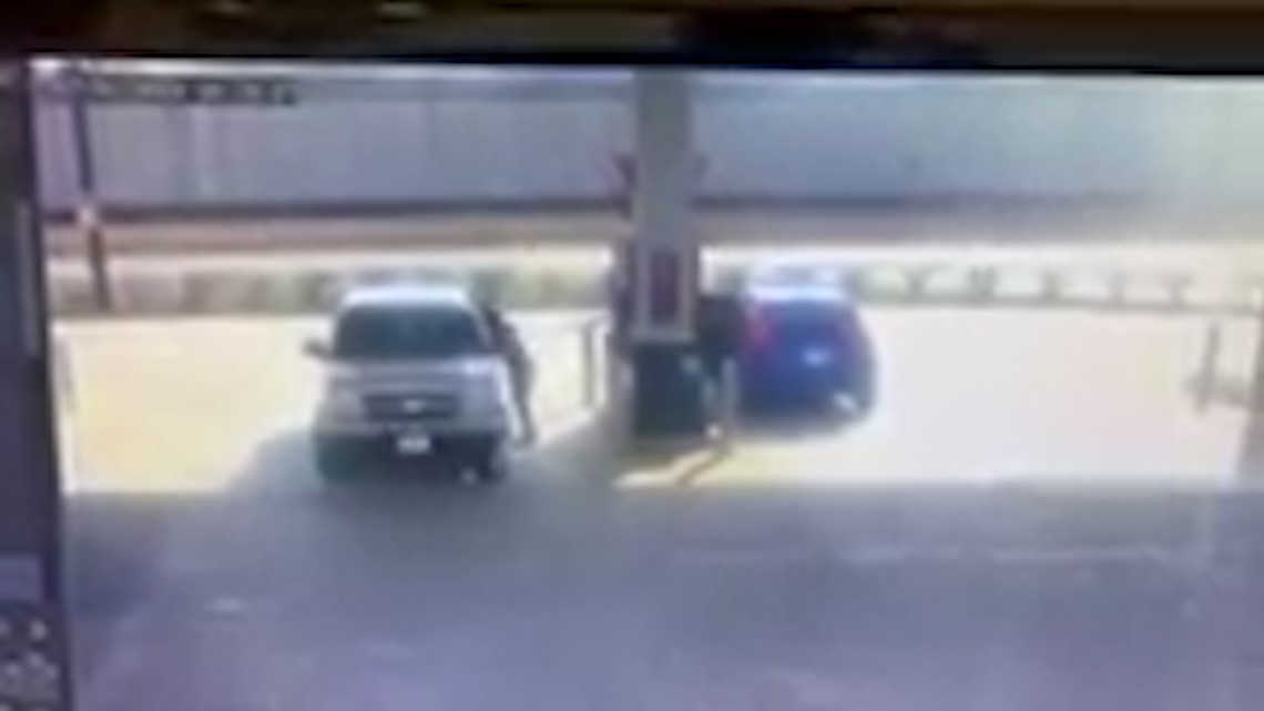 Houston crime: Thief jumps through car, steals large sum of cash | khou.com