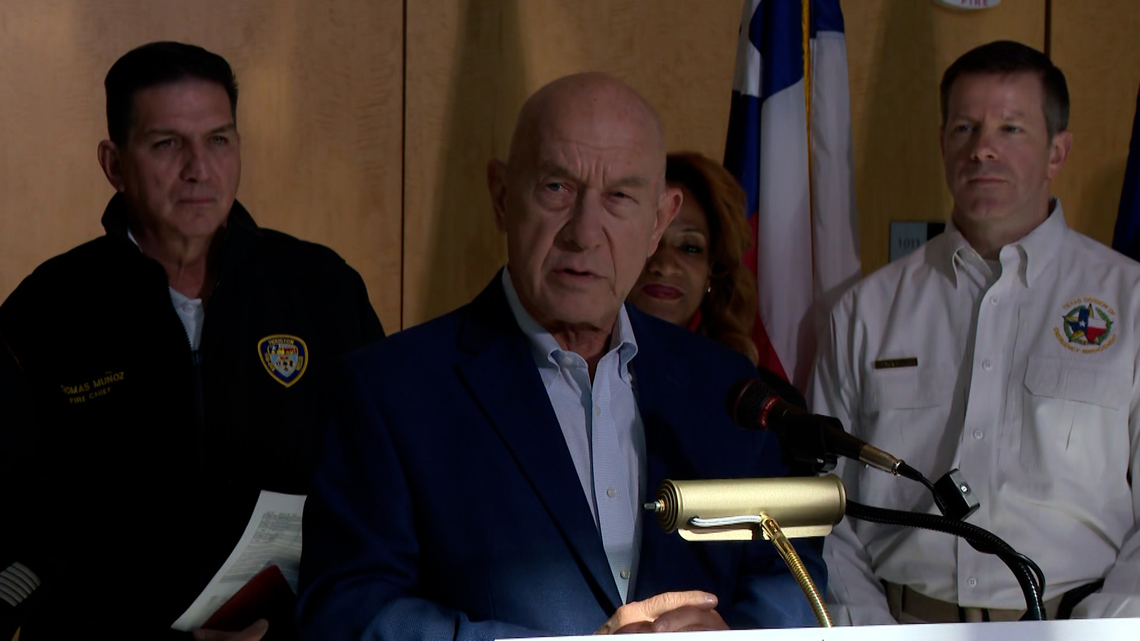 Houston Mayor John Whitmire discusses winter storm response, city's ...