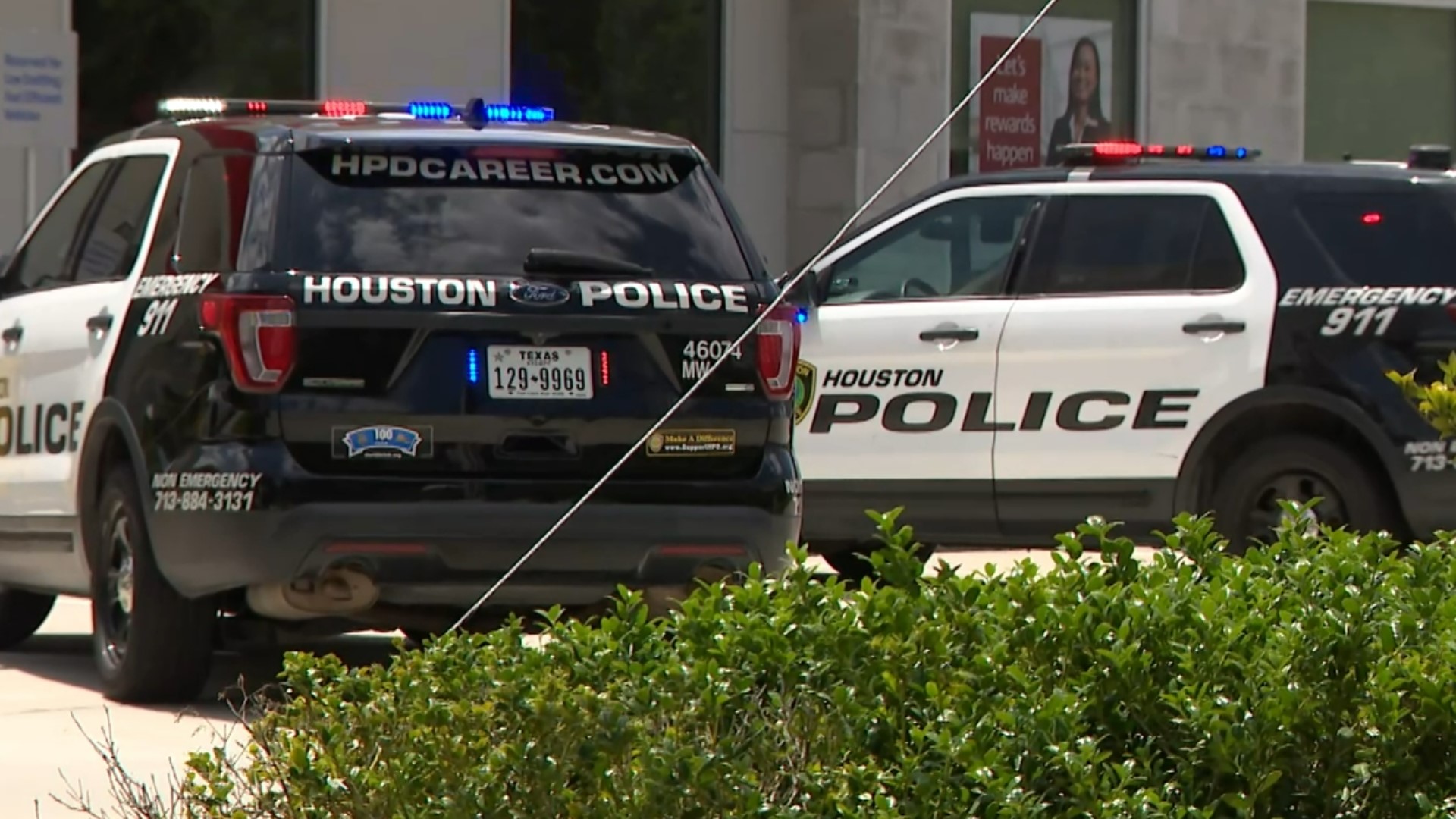 FBI believes 'Sticky Note' bandit tried to rob Galleria-area bank ...