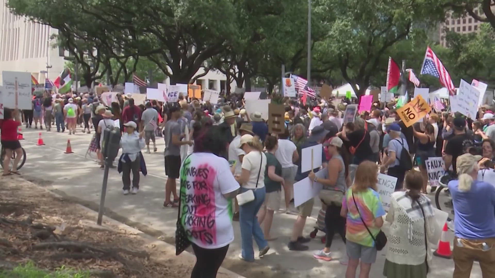 What to expect at 'No Kings' protests in Houston on Saturday | khou.com