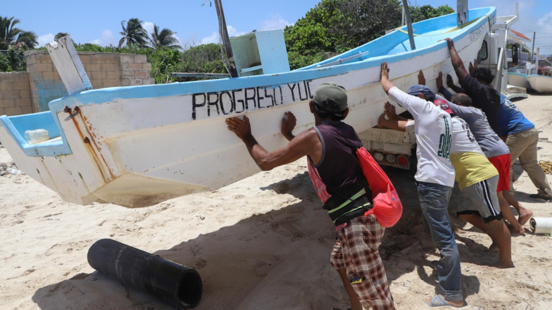 Hurricane Beryl strikes Tulum, other Mexican tourist resorts | khou.com