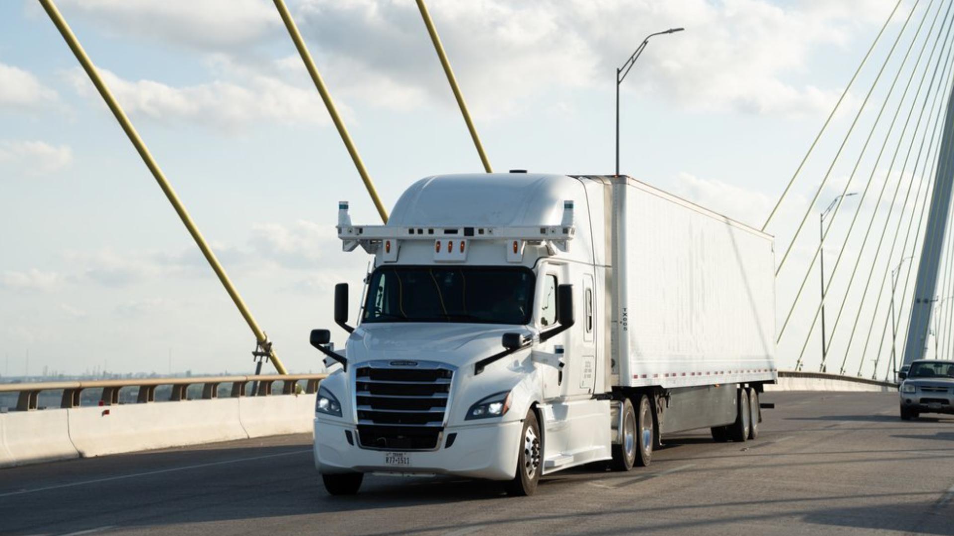 Houston company rolls out driverless trucks | khou.com