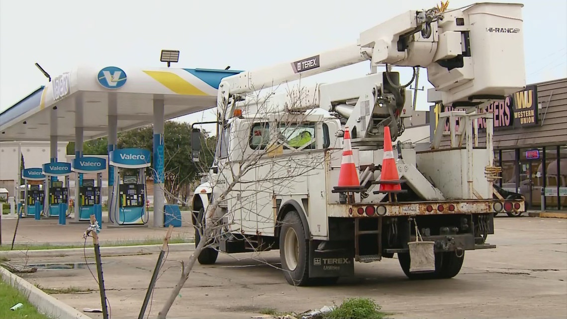 Beryl: Man accused of pointing gun at CenterPoint worker | khou.com