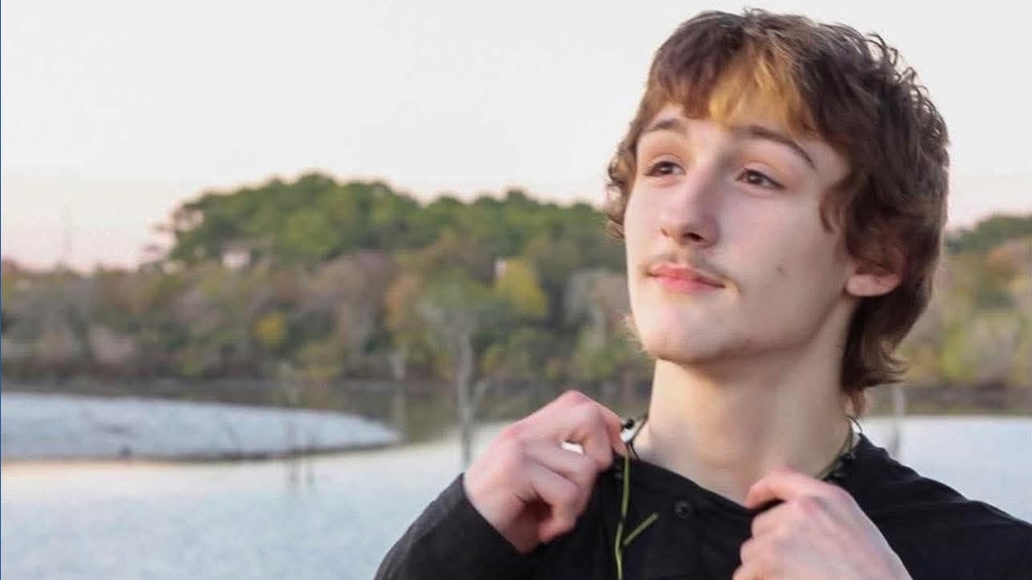 Family shares photo of student who was stabbed to death at Baytown ...