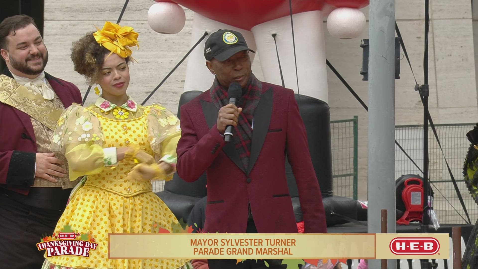 Houston Mayor Sylvester Turner kicks off the parade with co-grand ...
