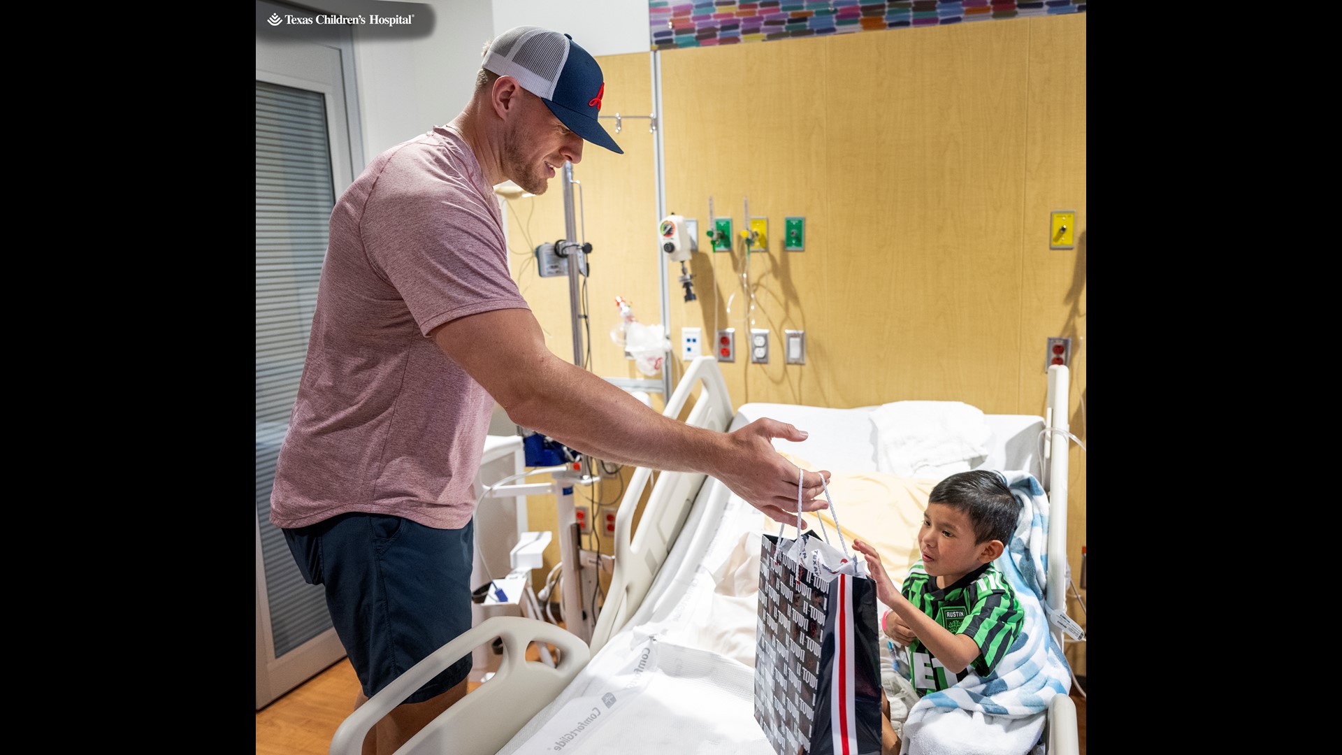 JJ Watt visits Texas Children's Hospital | khou.com