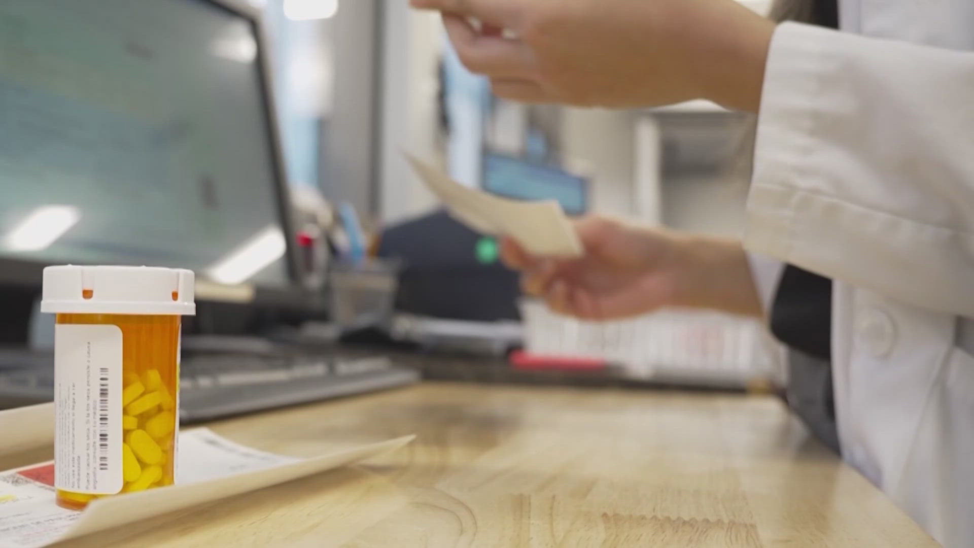 VERIFY: Can pharmacies in Texas change your prescription from brand ...