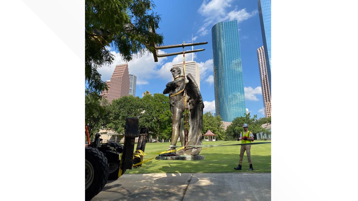 Photos: Spirit of the Confederacy statue removed from Sam Houston Park ...