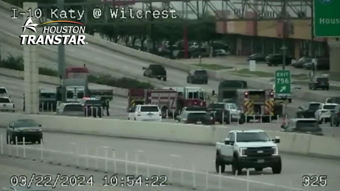 Houston, Texas traffic: Multi-vehicle crash on I-10 Katy Freeway | khou.com