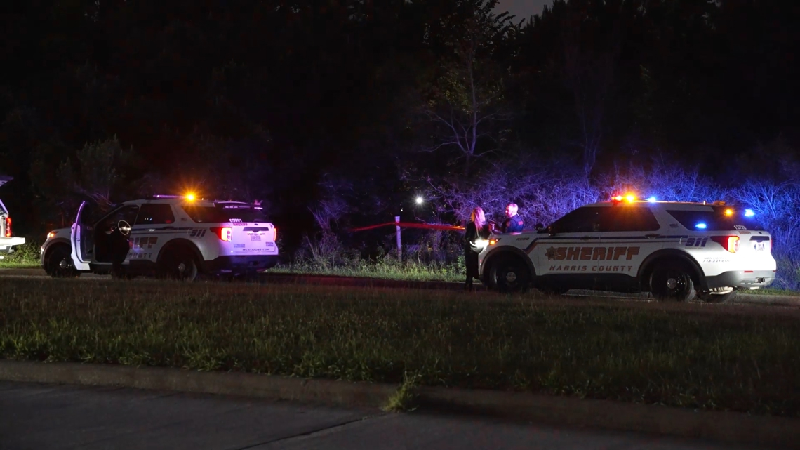 Deputies investigating decomposed body found in woods north Harris ...