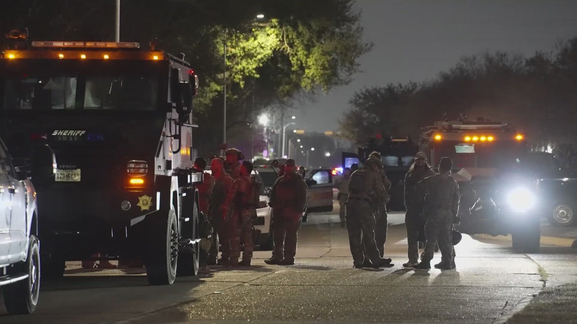 Woman found dead inside bedroom after overnight SWAT standoff | khou.com