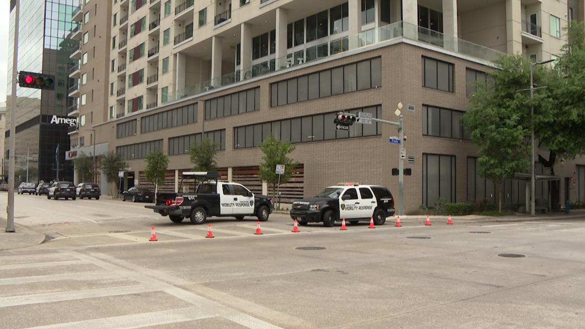 Suspected murder-suicide in downtown Houston on Main Street | khou.com