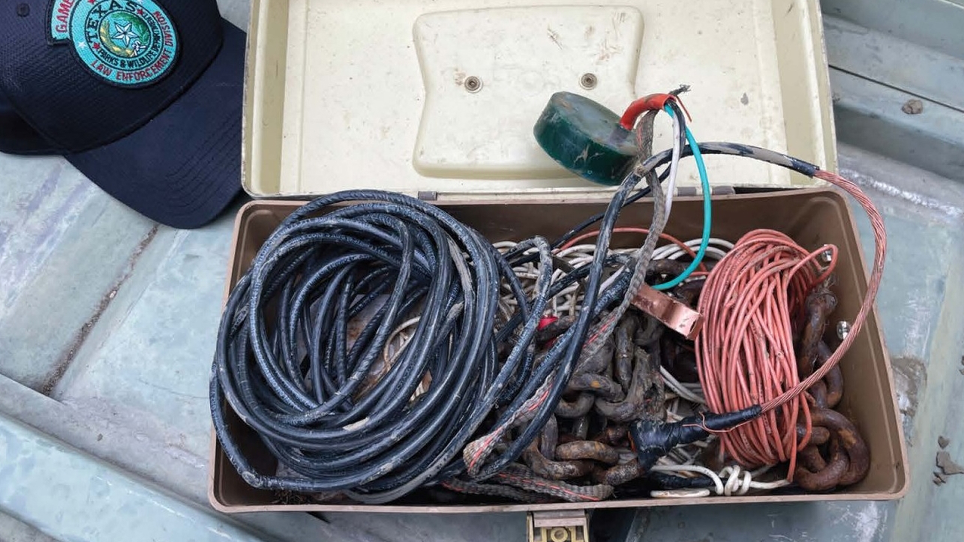 Texas Game Wardens bust fish shocking on Trinity River | khou.com