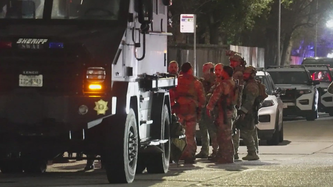 Woman found dead inside bedroom after overnight SWAT standoff, Harris ...
